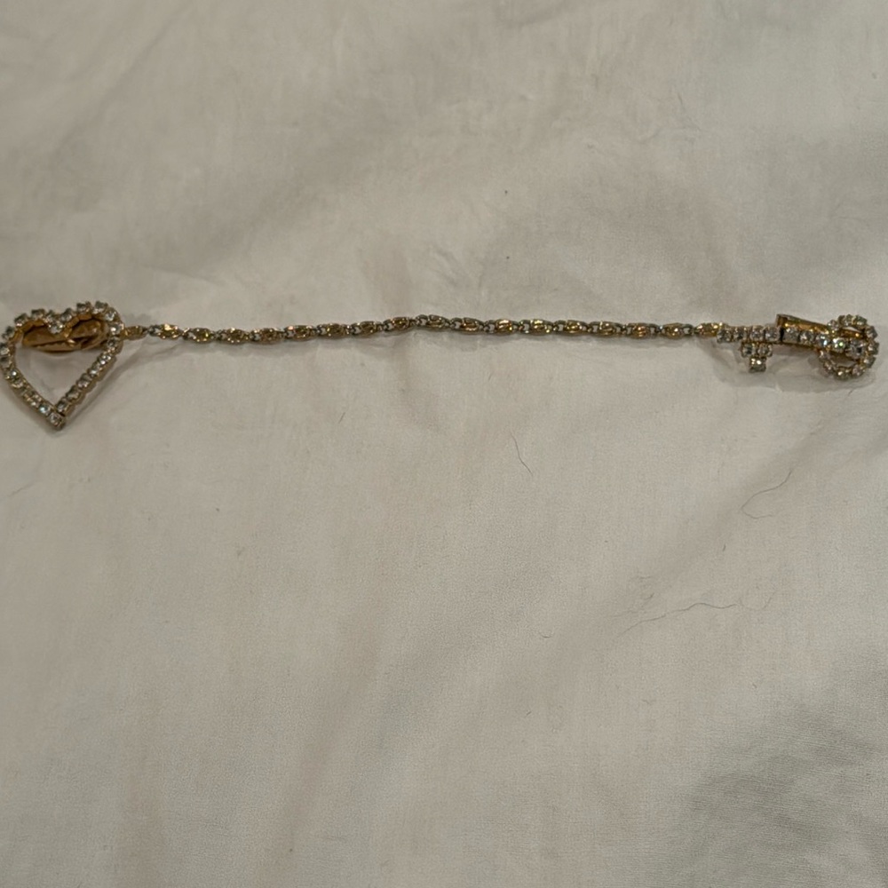 This Is A Rare Antique Signed Elizabeth Morrey Sweate… - Gem